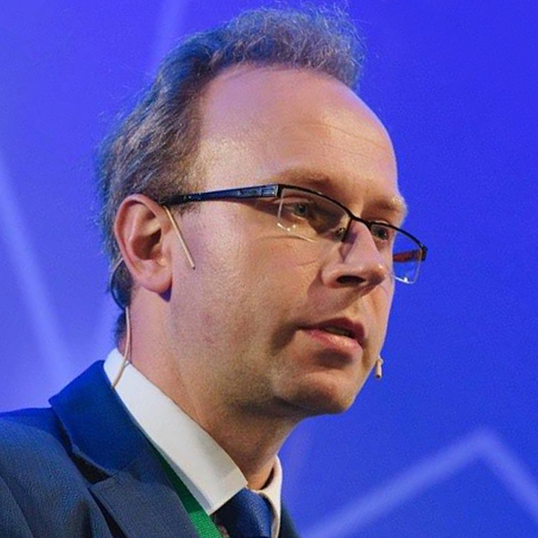 prof. nadzw. dr hab. Krzysztof Piech